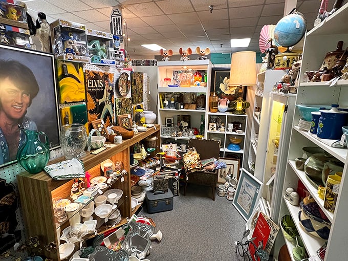 Every booth tells a story. This corner packs more nostalgia per square inch than your grandmother's attic after she discovered The Home Edit.