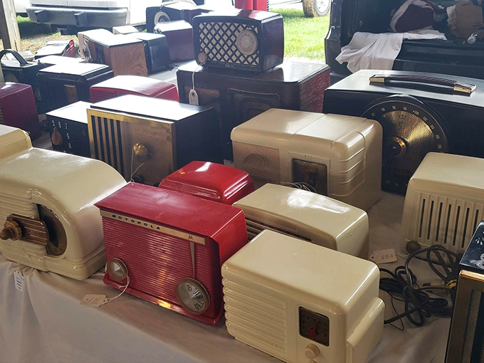 Radio days come alive in this technicolor time machine. Each dial and knob tells a story from when families gathered around to hear the evening news.