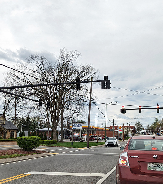 Small-town traffic in Cookeville means waiting for two cars instead of twenty. The leisurely pace extends to everything here&mdash;except maybe the gossip.