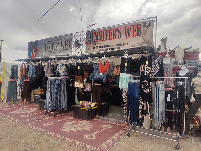 Jennifer's Web showcases fashion finds that would make any boutique jealous – at prices that won't require a second mortgage.