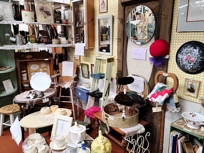 Vintage mirrors reflect not just your face, but decades of American design sensibilities and that hat you're definitely buying.