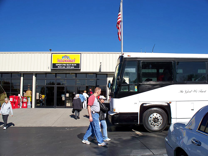 Where bargain hunters gather beneath the Tennessee sky, following that unmistakable scent of possibility and funnel cakes.