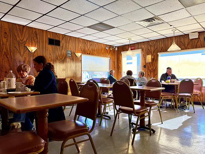 Wood paneling that hasn't changed since Carter was president creates the perfect time-warp dining experience. Comfort food deserves comfort surroundings.