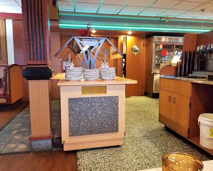 Classic diner aesthetics meet homey comfort inside Tic-Toc. That turquoise trim and terrazzo flooring? They don't make 'em like this anymore.