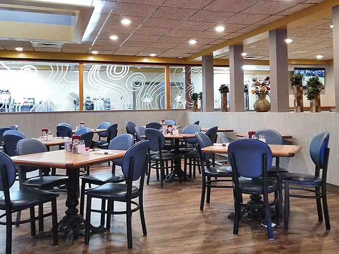 Clean, comfortable, and refreshingly honest: this is what a diner should look like when it grows up gracefully.