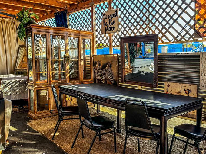 Down-to-the-place might be this patio's motto, where lattice walls and simple tables create the perfect backdrop for soul-satisfying meals.