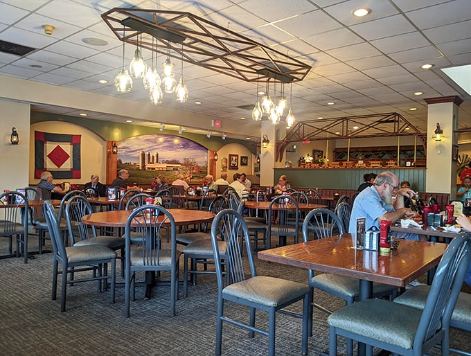 Step inside and you're greeted by warm lighting, farm murals, and the unmistakable buzz of happy diners plotting their next breakfast move.