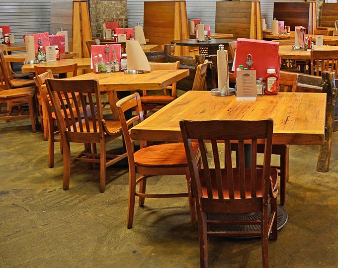Sturdy wooden tables and chairs that have witnessed countless BBQ epiphanies. No white tablecloths here&mdash;just honest surfaces ready for serious eating.