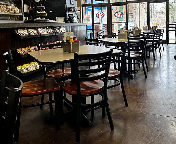 Simple wooden tables and chairs set the stage for culinary drama&mdash;this no-frills interior lets you know the spotlight belongs squarely on the sandwiches.