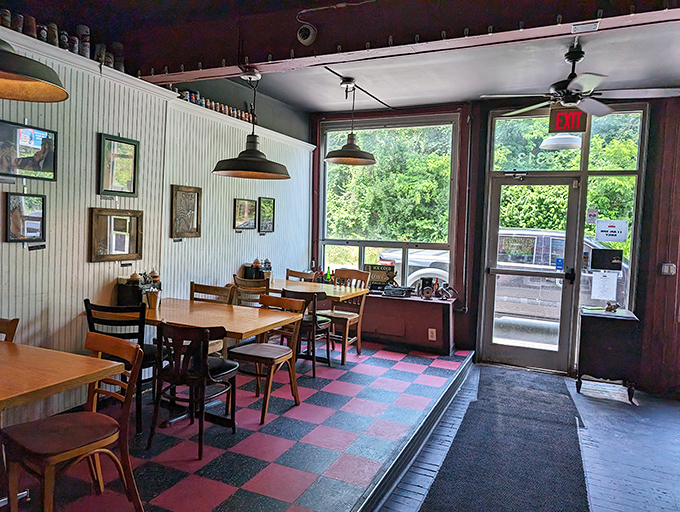 Inside, checkered floors and wooden tables create that perfect "come as you are" vibe. No pretension here, just the promise of smoky delights to come.