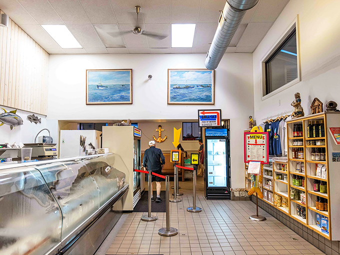 Inside, the no-nonsense ordering system keeps the focus where it belongs&mdash;on fresh seafood that would make Neptune himself stand in line.