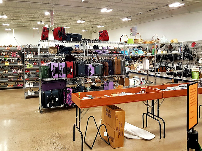 A luggage lover's dream come true! Whether you're planning a weekend getaway or world tour, these pre-loved travel companions are ready for new adventures.