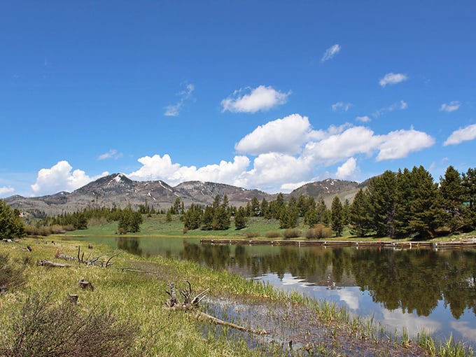 Colorado's famous bluebird skies create the perfect backdrop for mountains that seem to be showing off just how majestic they can be.