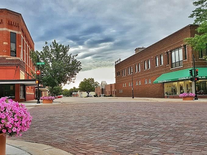 These colorful storefronts along Central Avenue prove that Main Street America is alive, well, and looking pretty darn good.