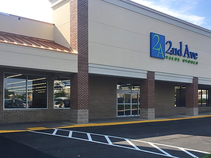 Retail therapy without the retail prices! 2nd Ave's clean, bright storefront promises organized chaos of the very best kind.