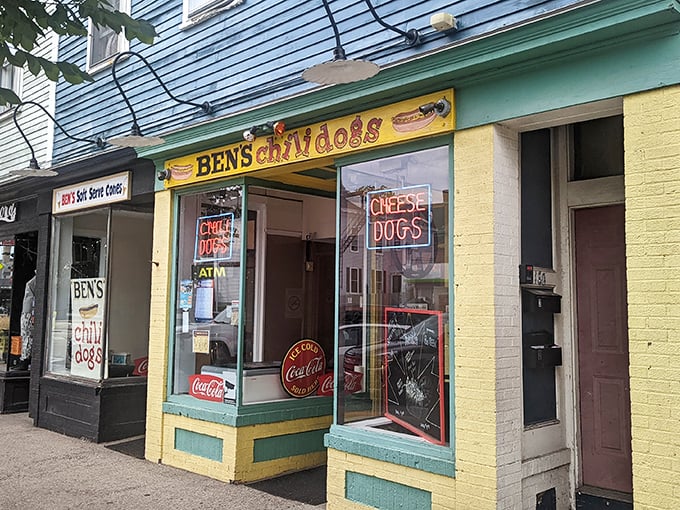Ben's colorful storefront promises what the neon signs deliver&mdash;chili dogs worth writing home about.