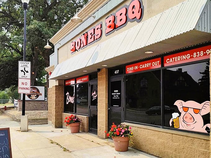 Bone's BBQ's cheerful pig mascot with sunglasses says it all &ndash; this meat is cool enough to wear shades.