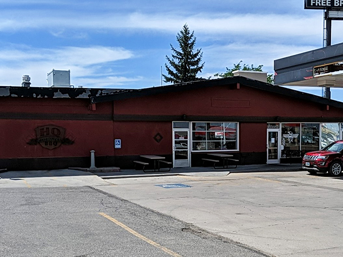 That red exterior with green trim isn't just paint - it's a promise of Southern comfort in Wyoming.