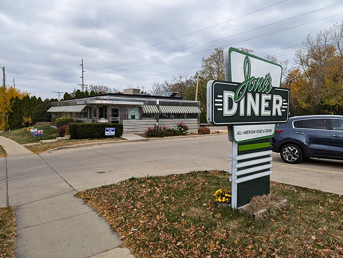 Joni's Diner gleams in classic silver splendor &ndash; a time machine that transports you to an era when breakfast was an art form.