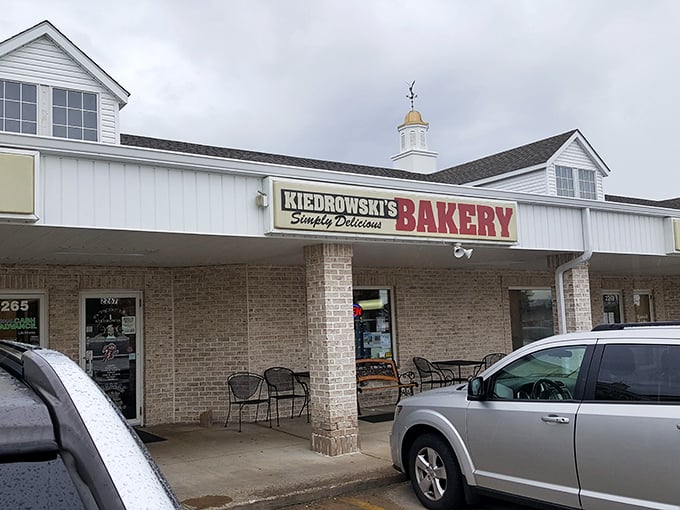 "Simply Delicious" isn't just a name&mdash;it's a promise. This charming bakery with its quaint cupola has been fulfilling that promise for decades.