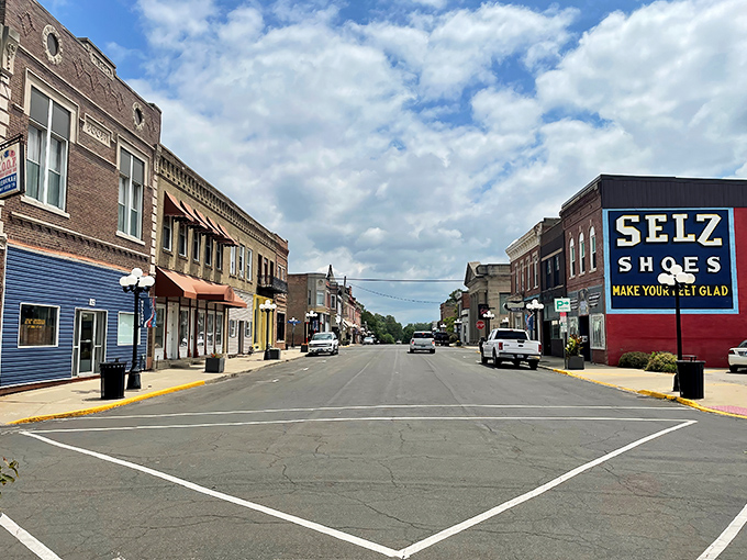 Le Roy's downtown proves that small-town charm isn't just a saying &ndash; it's a way of life.