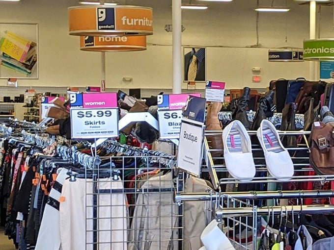 Department store vibes without department store prices! 2nd Ave's spacious layout makes thrifting feel like a luxury experience.