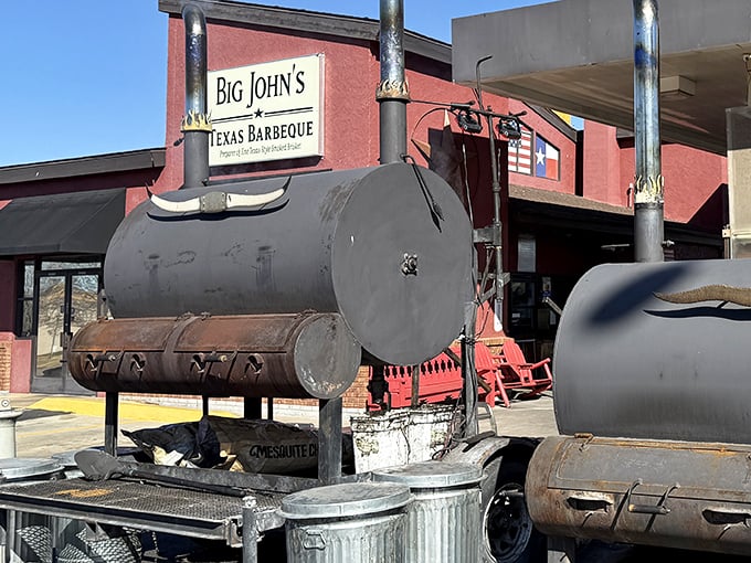 That's not just a smoker&mdash;it's a locomotive of flavor, churning out Texas-style greatness in the Arizona desert.