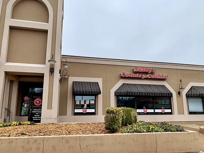 Behind these modest awnings lies a fried chicken paradise that's been making Arkansans loosen their belts for years.