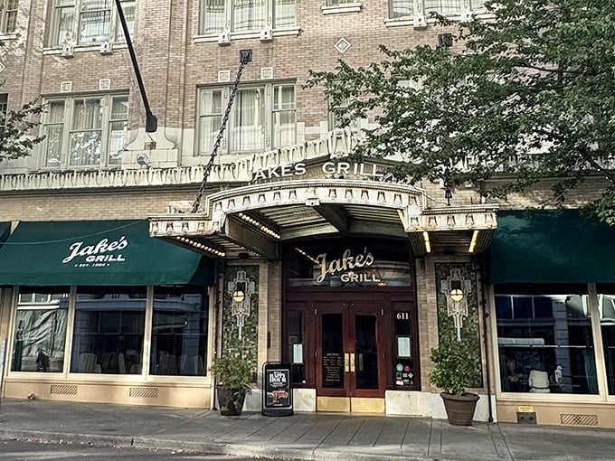 The kind of timeless dining room where handshake deals happen over perfectly grilled ribeyes and cold beer.
