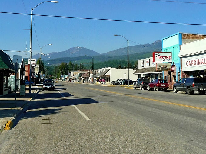This mountain town main drag stretches toward adventure like a scenic highway to your next favorite discovery.