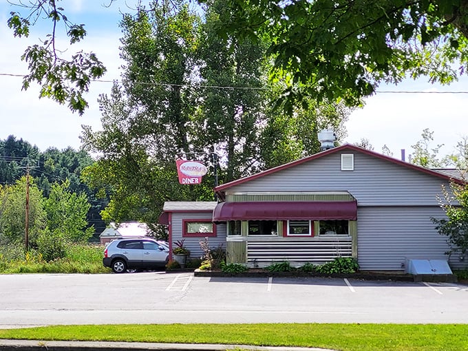 Where the building shines as brightly as the coffee mugs. This roadside time capsule serves nostalgia by the plateful.