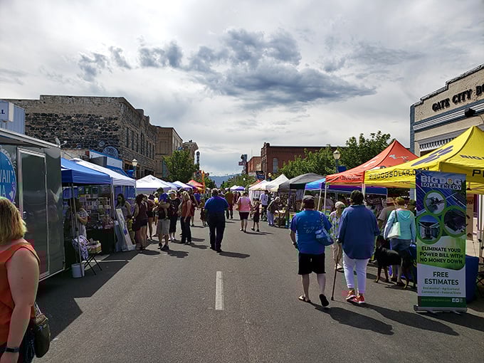 Endless stalls and people-watching create the perfect recipe for a lazy afternoon market adventure.