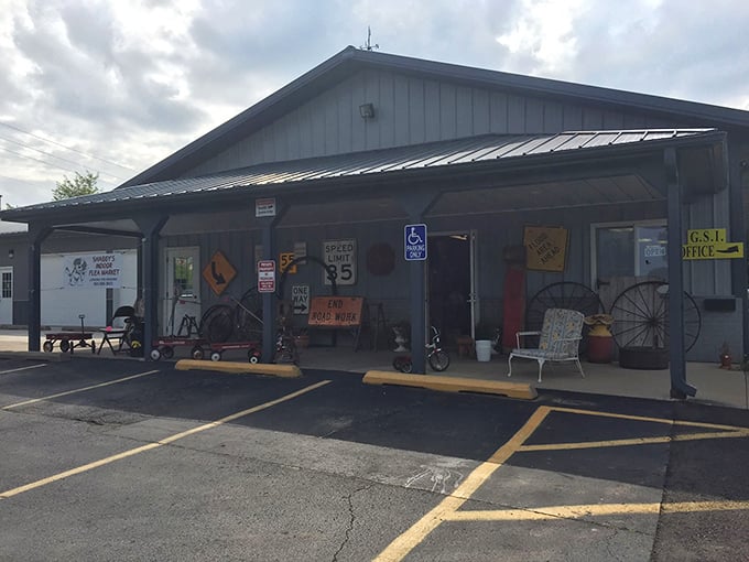 No need for sunscreen at this indoor treasure trove! Shaggy's keeps the bargain hunting comfortable year-round.