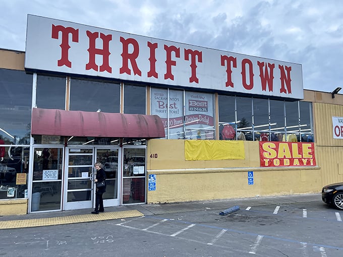 The big glass windows practically shout &ldquo;come find amazing deals&rdquo; to anyone driving by this thrifting goldmine.