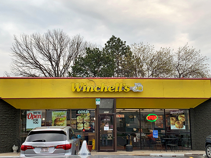 Winchell's wears its no-nonsense charm proudly - function over flash, flavor over fancy every time. 