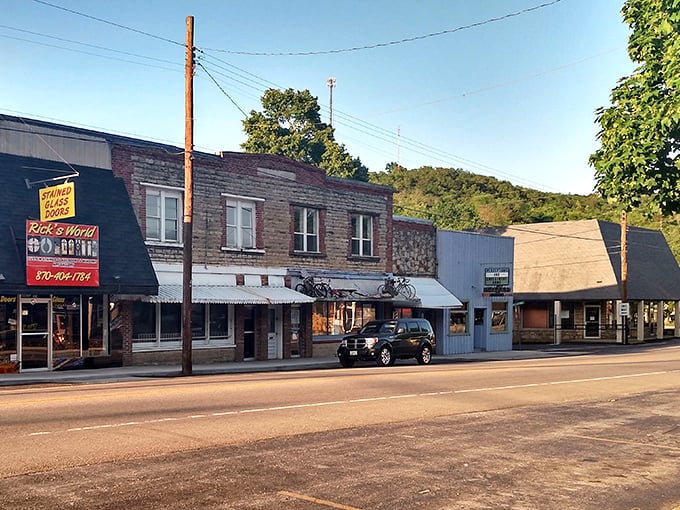 Small-town America at its finest! Yellville's unassuming charm comes with a side of genuine friendliness you just can't find in big cities.
