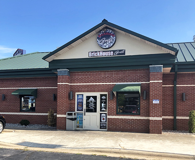 The BrickHouse Grill doesn't need fancy frills&mdash;just solid construction and comfort food that hits the spot like a well-placed cornerstone.