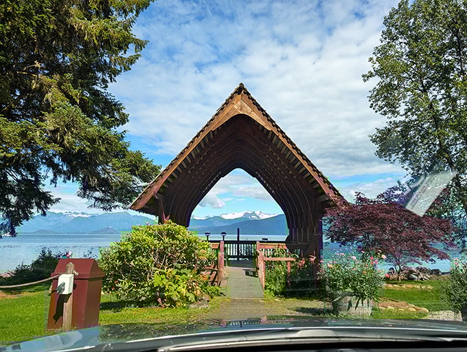 Eagles Roost Park frames nature like a living postcard &ndash; that wooden arch practically begging for your Instagram moment.