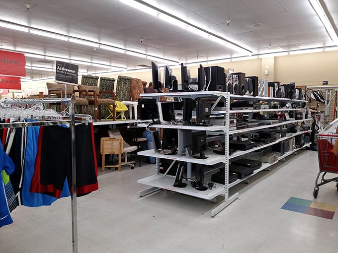 That bold red signage isn't just for show&mdash;it's practically announcing "Abandon full-price, all ye who enter here!"