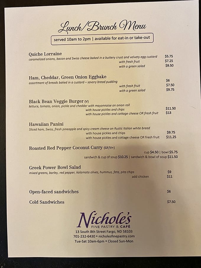 A menu that reads like poetry to hungry souls. The Hawaiian Panini and Roasted Red Pepper Coconut Curry prove Nichole's savory game is as strong as its sweet.