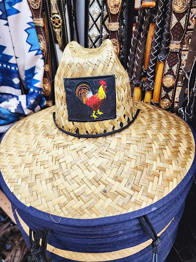 Yeehaw meets artisanal craftsmanship! This rooster-adorned straw hat would make any Southern porch-sitter proud.