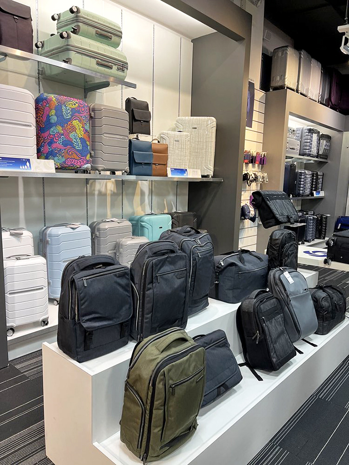 Travel in style without the first-class price tag. Samsonite's outlet selection proves good luggage doesn't have to cost more than your vacation.