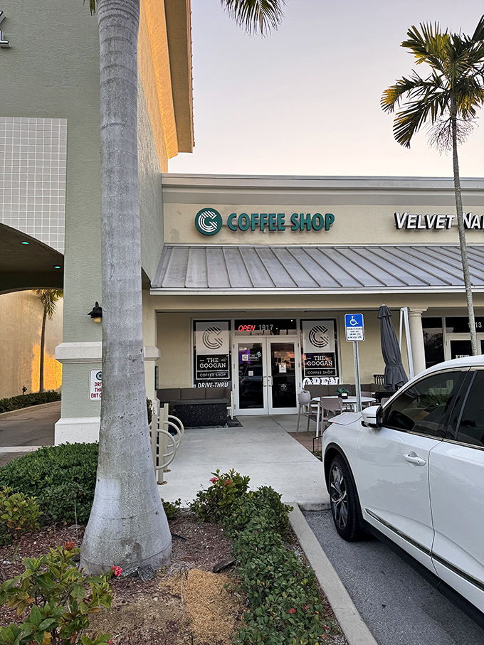This local coffee shop embodies Stuart's laid-back vibe – where "rush hour" means three people waiting for their morning brew instead of gridlocked traffic.