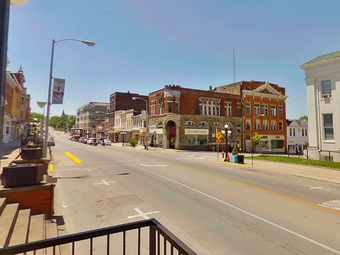 Downtown Winchester feels like stepping into a Norman Rockwell painting that somehow has WiFi. Small-town charm with just enough modern convenience. 