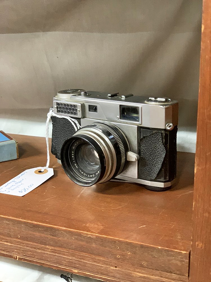 This vintage Ricoh camera has captured countless memories and is waiting to tell new stories in someone's collection.