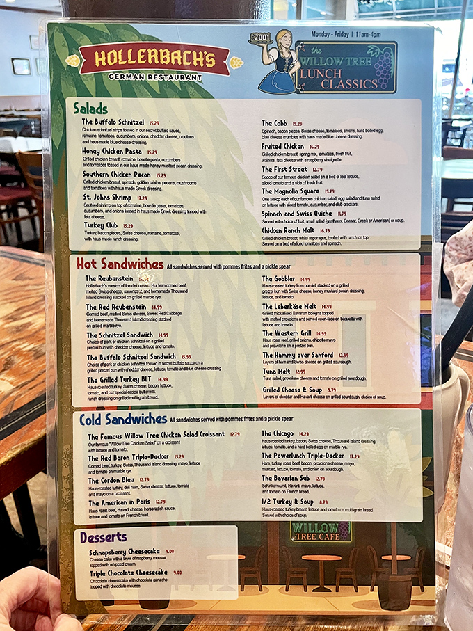 The lunch menu tempts with German classics reimagined as sandwiches – because schnitzel between bread is genius.