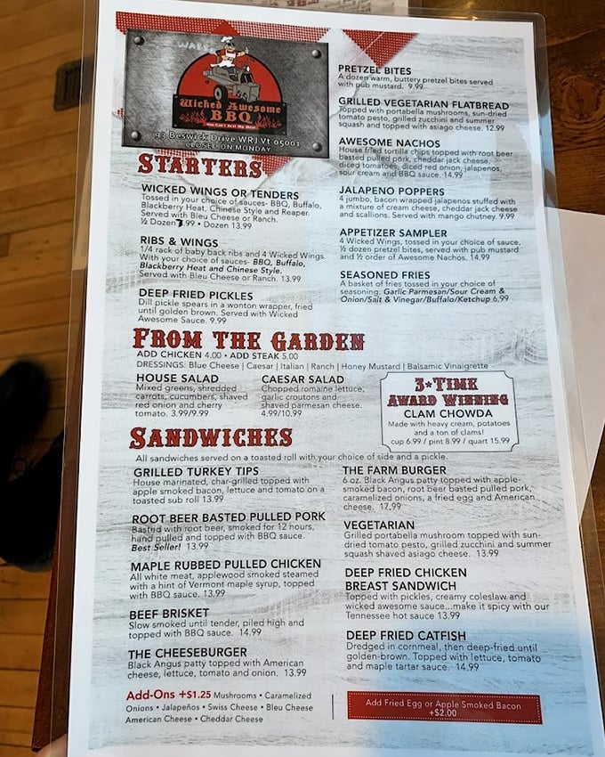 The menu reads like a love letter to smoked meats, with those legendary jalape&ntilde;o poppers stealing the spotlight.