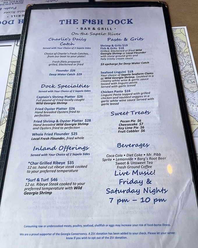 A menu that reads like coastal poetry. Charlie's Daily Catch and Dock Specialties showcase the bounty of Georgia's waters with mouthwatering simplicity.