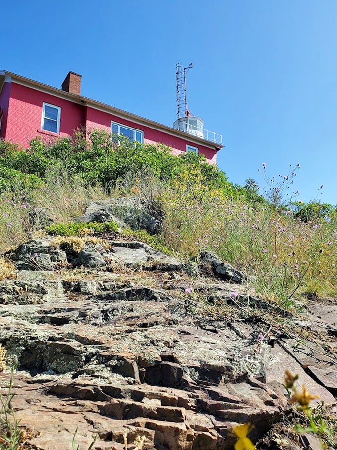 This rocky outcropping isn't just gorgeous&mdash;it's a geological time machine. Billion-year-old formations meet modern-day adventurers at the edge of America's greatest lake. 