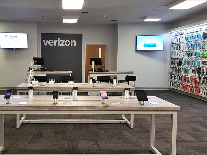 Even Verizon gets the boutique treatment here &ndash; who knew phone shopping could feel this civilized and unhurried?